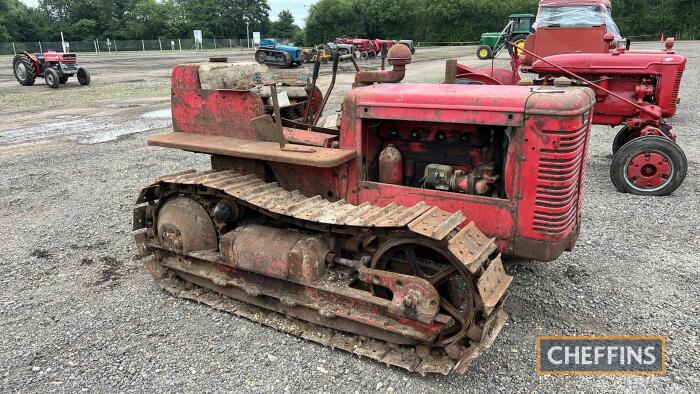 INTERNATIONAL TD6 petrol CRAWLER TRACTOR Vintage sale Sale 4 Vintage and Classic Tractors Commercial Vehicles Steam Engines etc LOTS 1545 END etc to be held at The Machinery Saleground